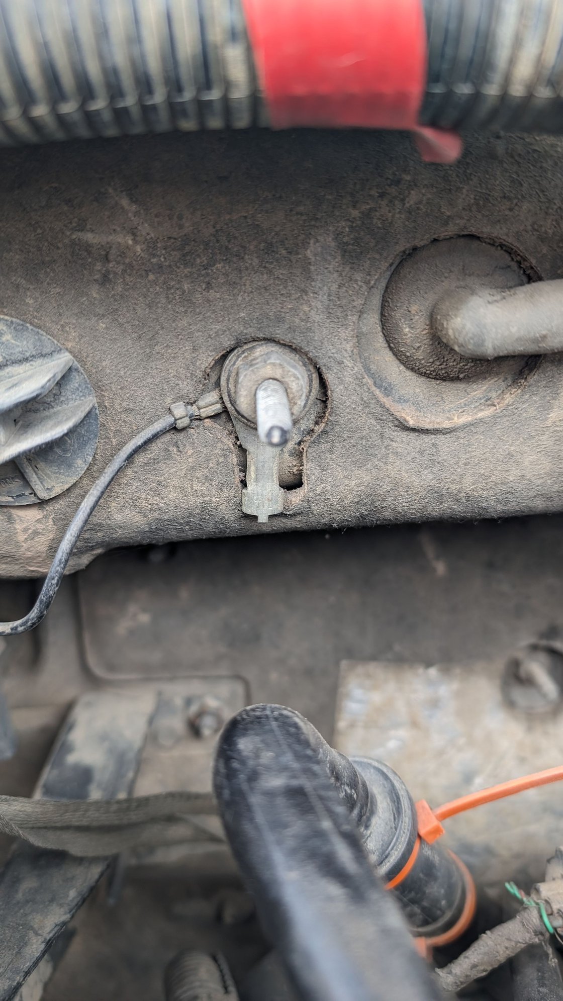 Missing Ground Wire? | Dakota Forumz