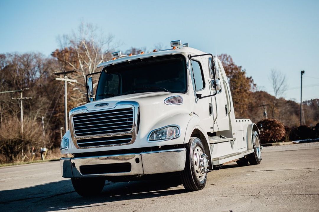 2012 FREIGHTLINER M2-112 - 2L BIG BLOCK CUSTOM HAULER for Sale in ...