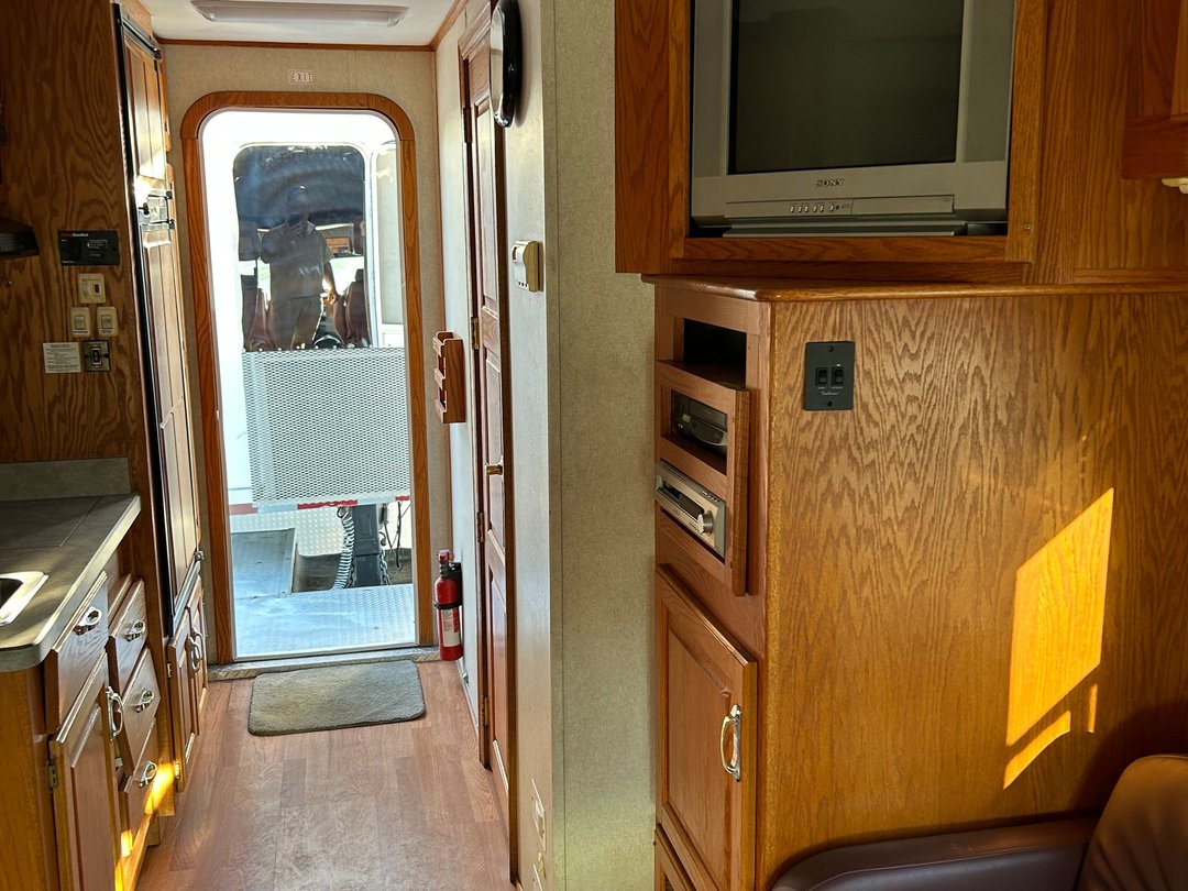 Haulmark Pro-line Stacker/ Sport Deck Toter for Sale in porter, TX ...