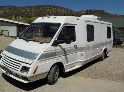 1988 Winnebago Le Sharo for Sale in Cadillac, MI | RacingJunk