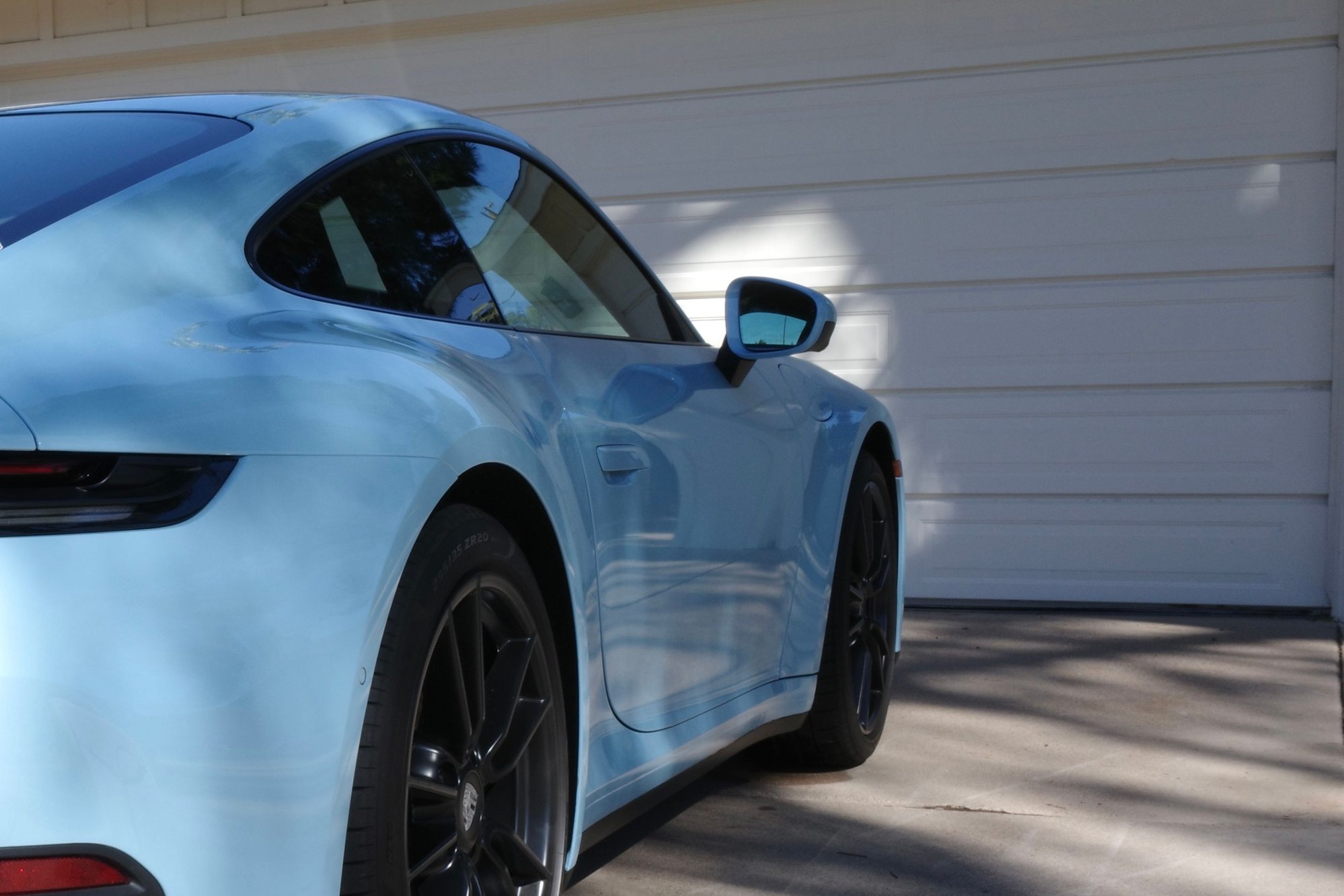 I saw a Shore Blue 992 yesterday for the first time! - Rennlist ...