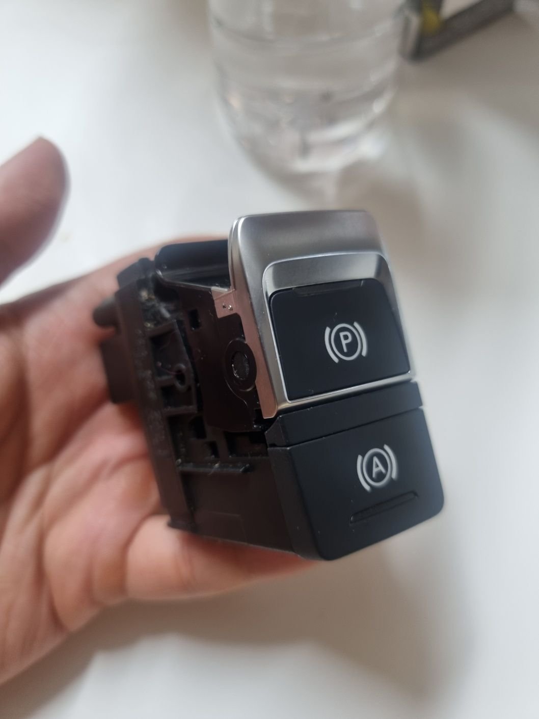 Audi a6 2013 c7. Epb switch checks zero coke. - AudiWorld Forums