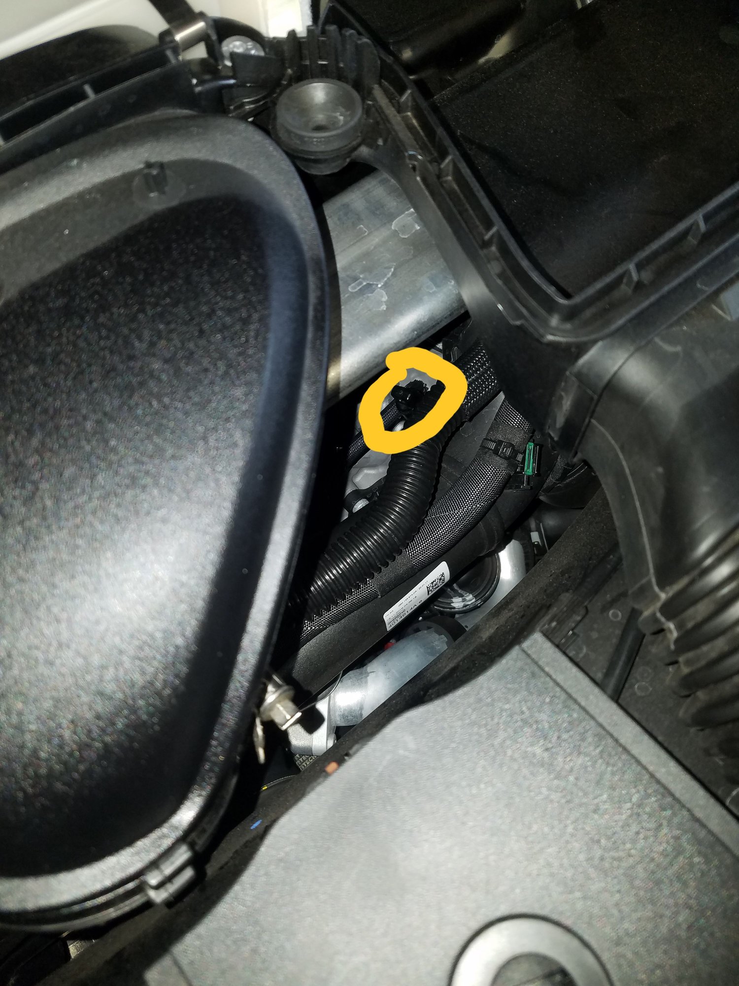 Location of oil filter and oil tube? - AudiWorld Forums