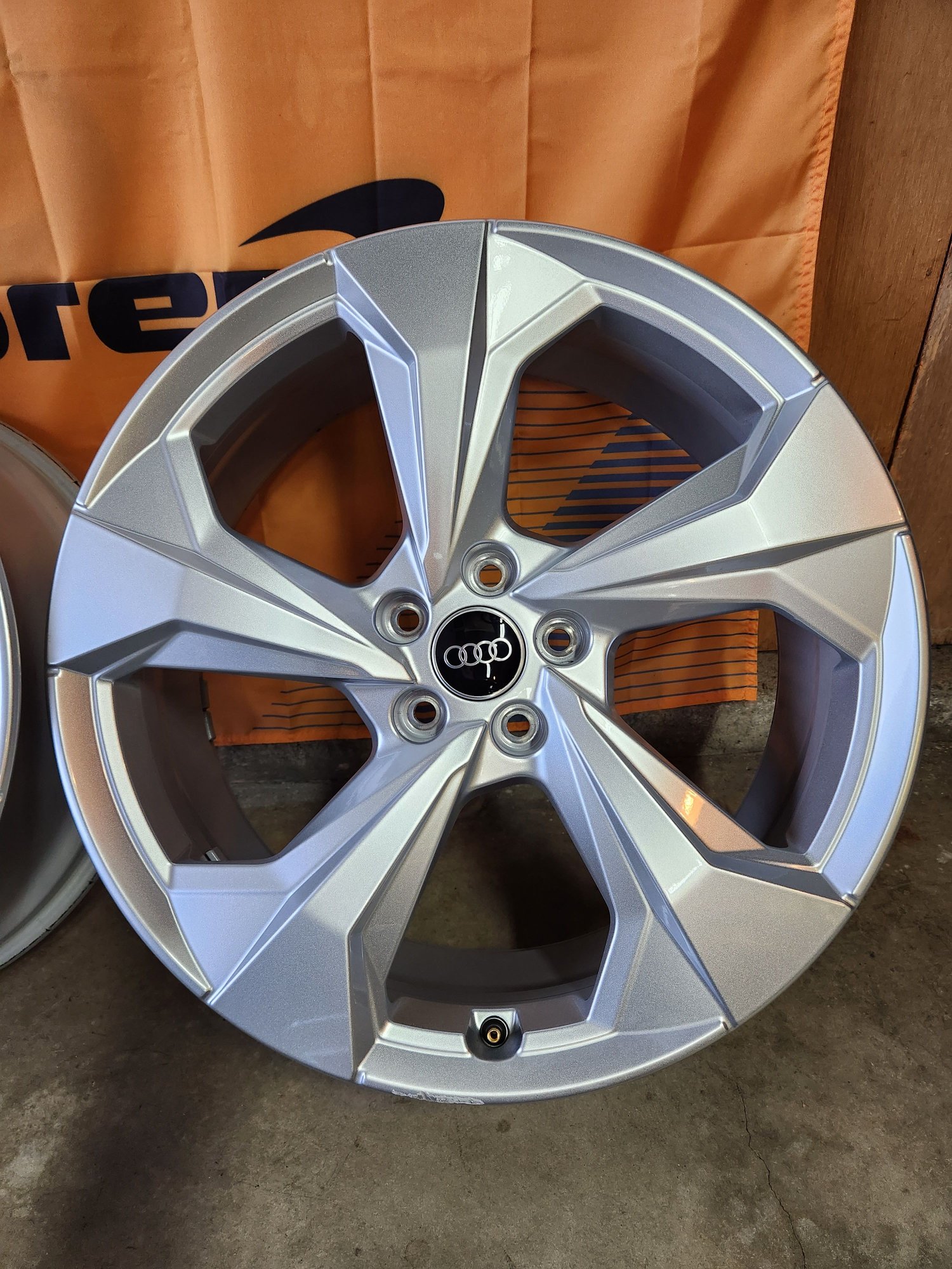 Audi Genuine OEM 20" wheels from Q5 - AudiWorld Forums