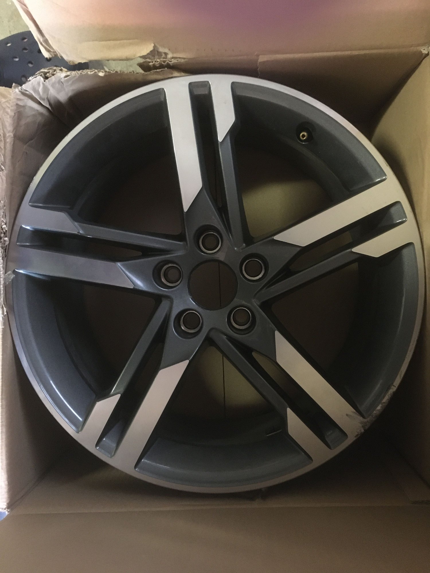 2018 OEM Audi A4 wheel with minor damage - AudiWorld Forums