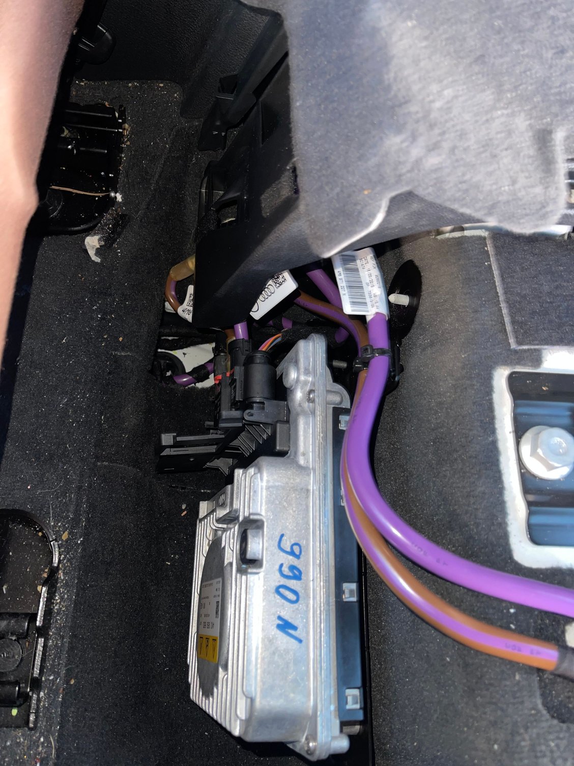 Bettery fuse located! - AudiWorld Forums