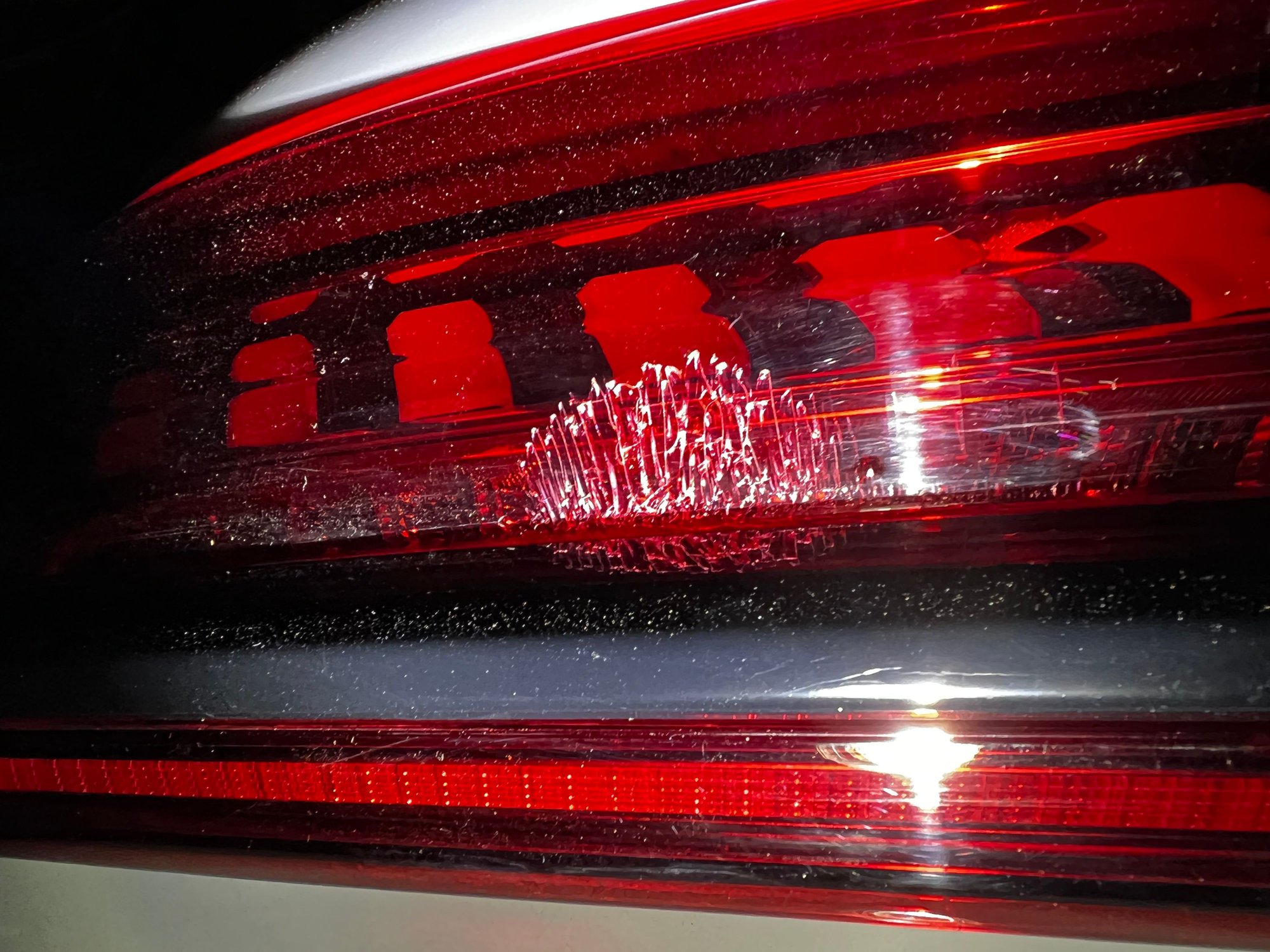 Spider crack on rear light - AudiWorld Forums