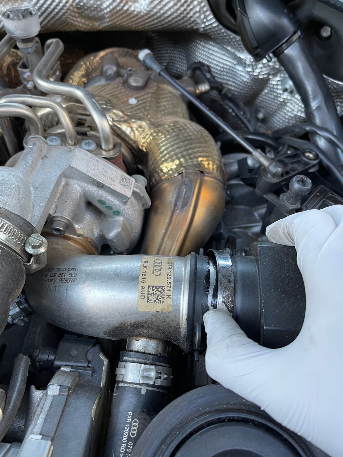 Cracked intake pipe - AudiWorld Forums