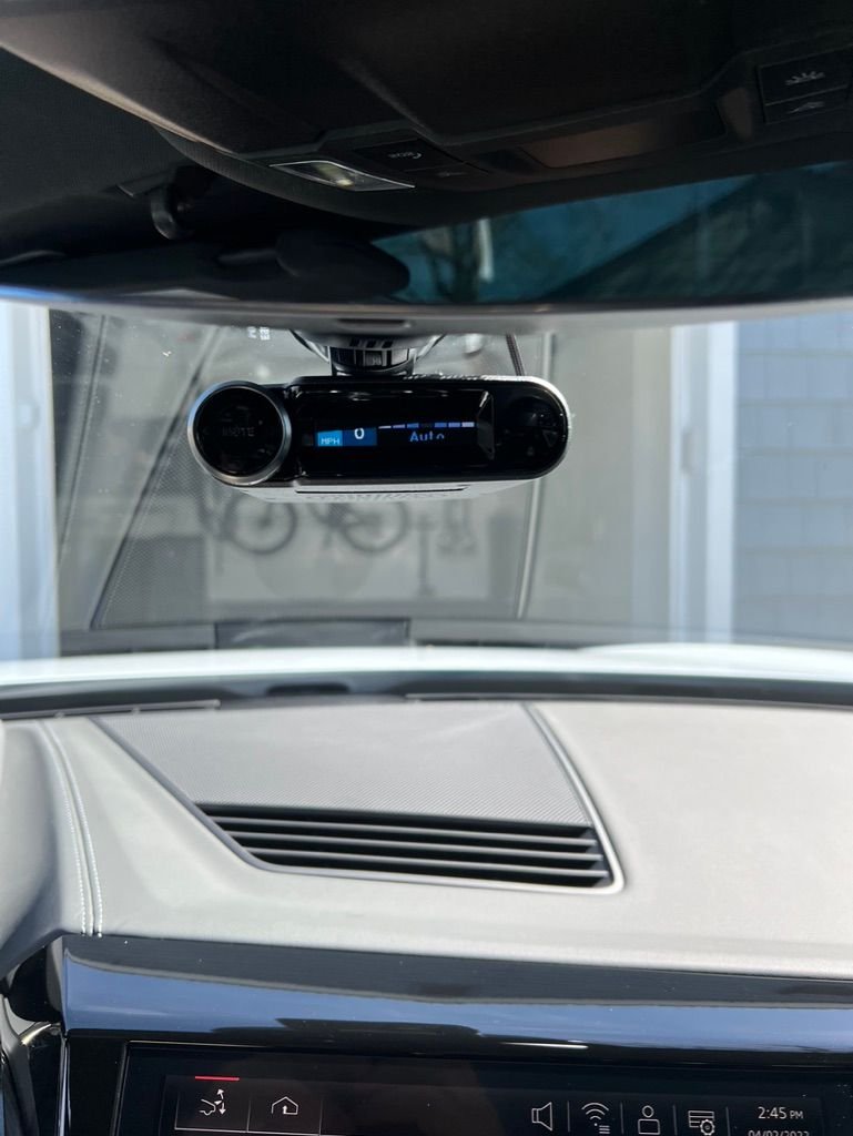 Installation Instructions Mirror Tap 2022 e-tron GT for Escort 360 CAM ...