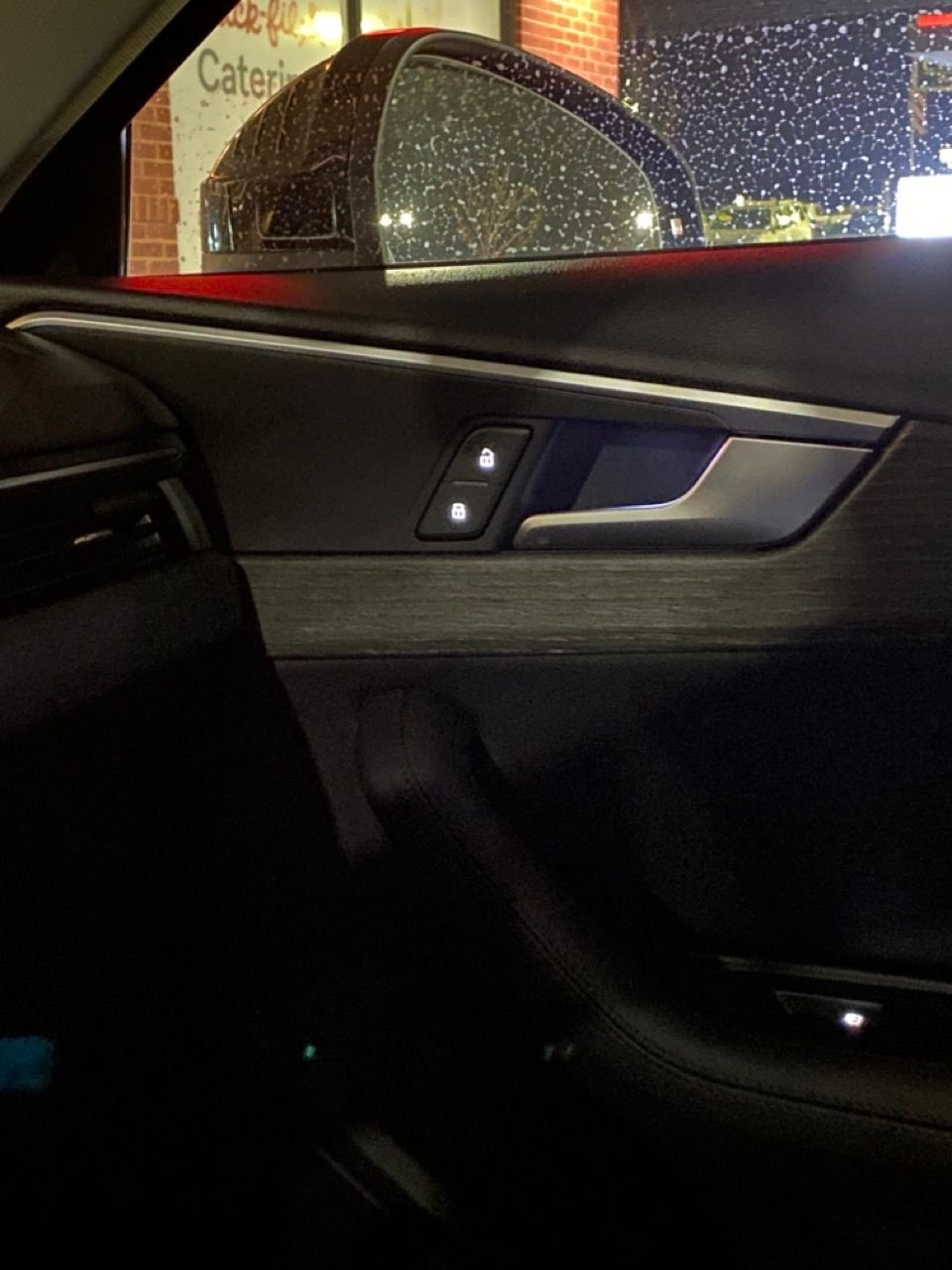 Interior Door Lights - AudiWorld Forums