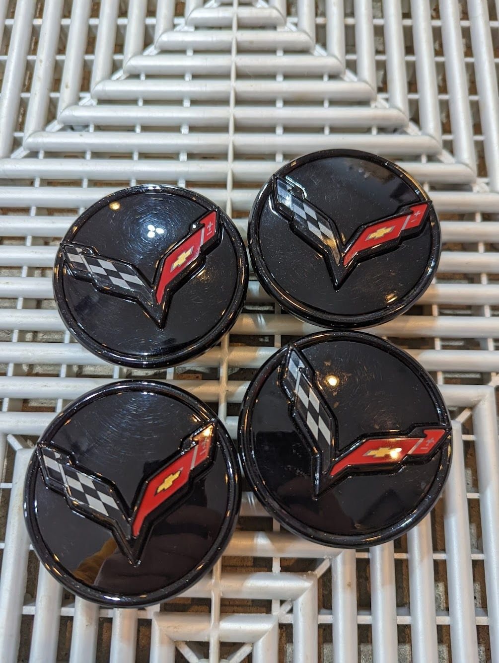 FS (For Sale) (SOLD) Black OEM Center Caps - CorvetteForum - Chevrolet ...