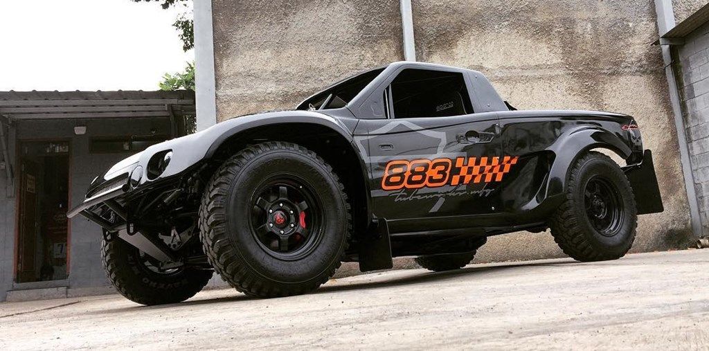 Full Tubular Mid LS9 Engine 4WD Race Truck | race-deZert