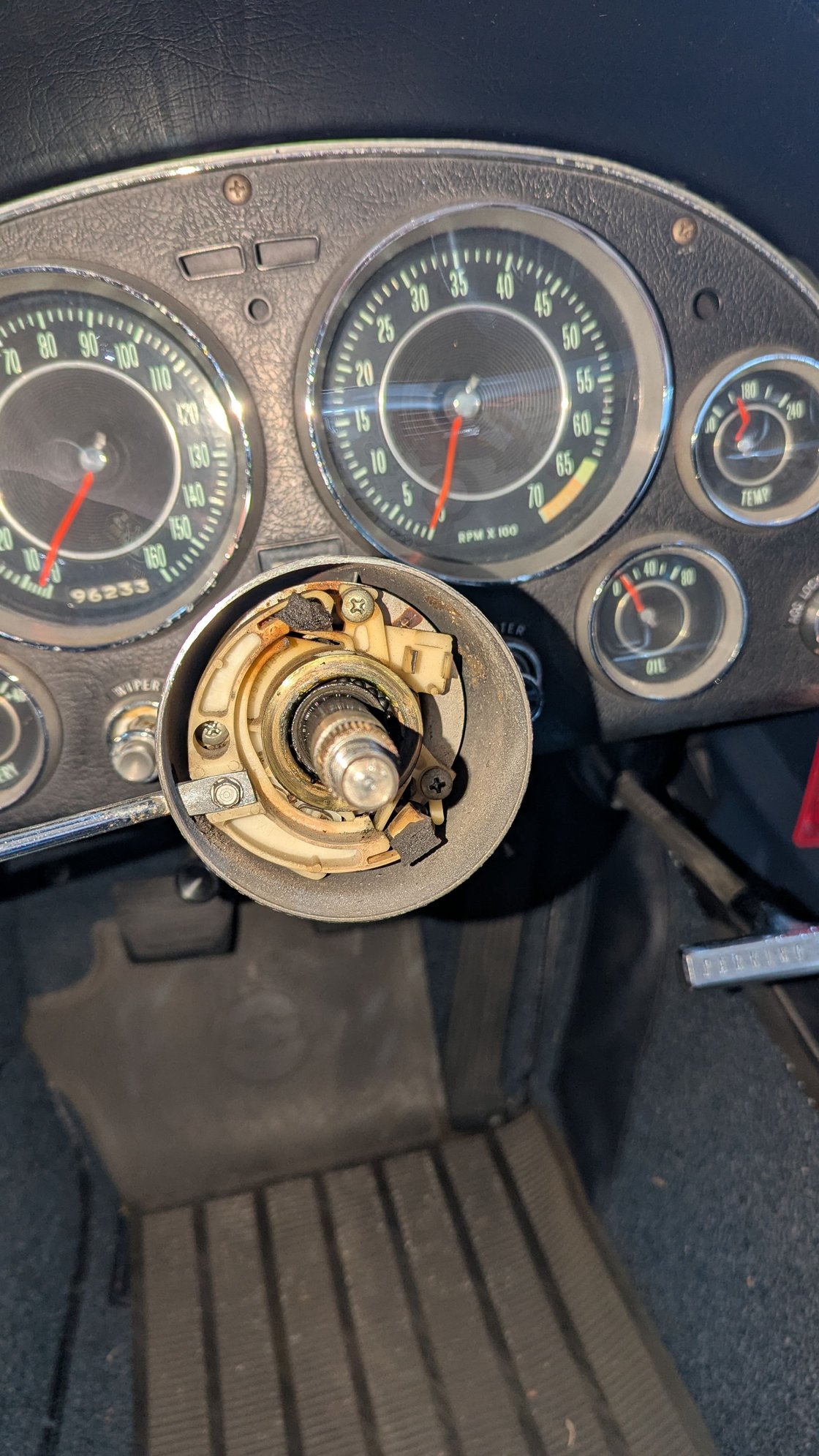 Turn signal collar loose - CorvetteForum - Chevrolet Corvette Forum ...