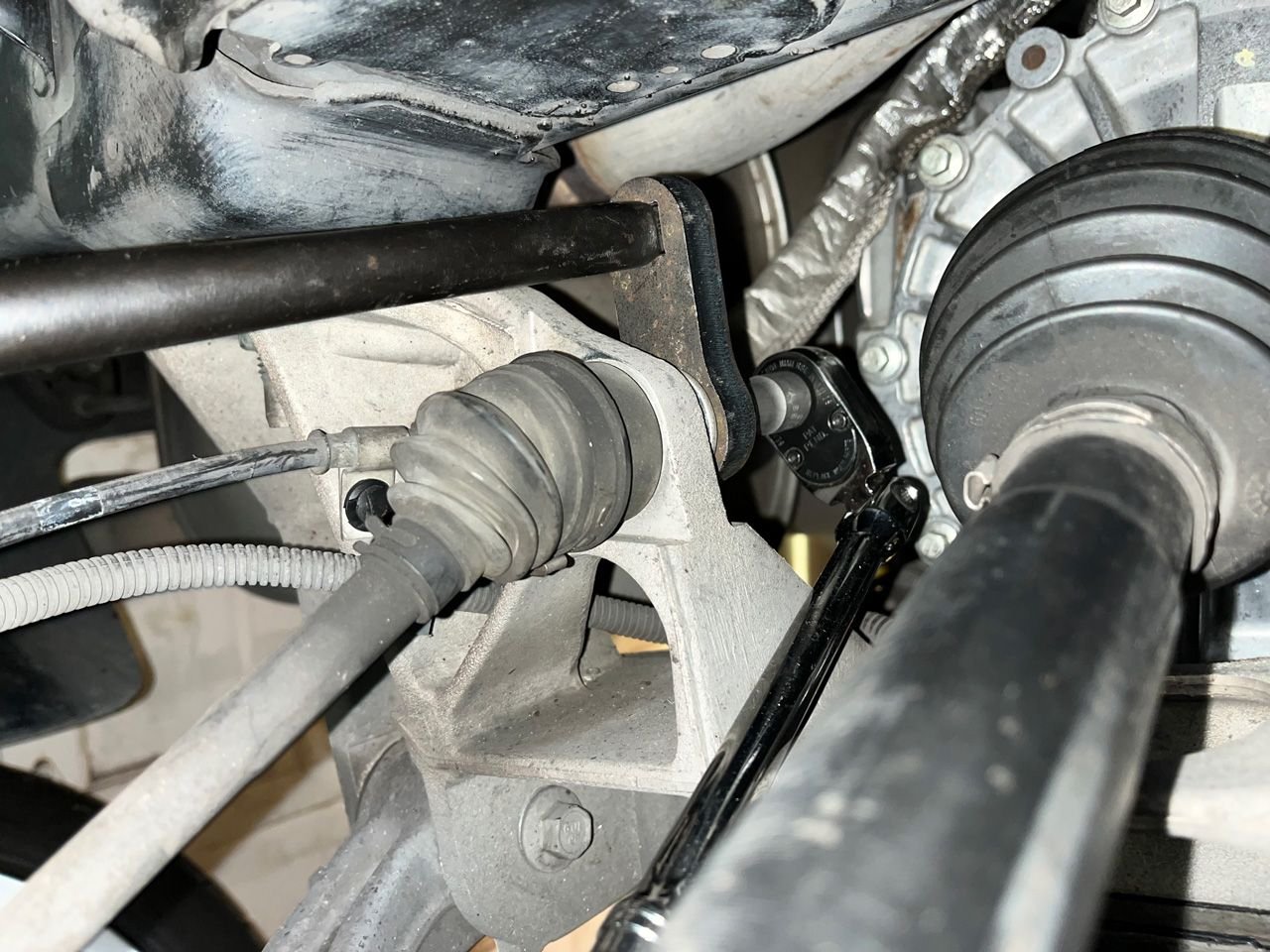 Rear inner tie rod replacement - CorvetteForum - Chevrolet Corvette ...