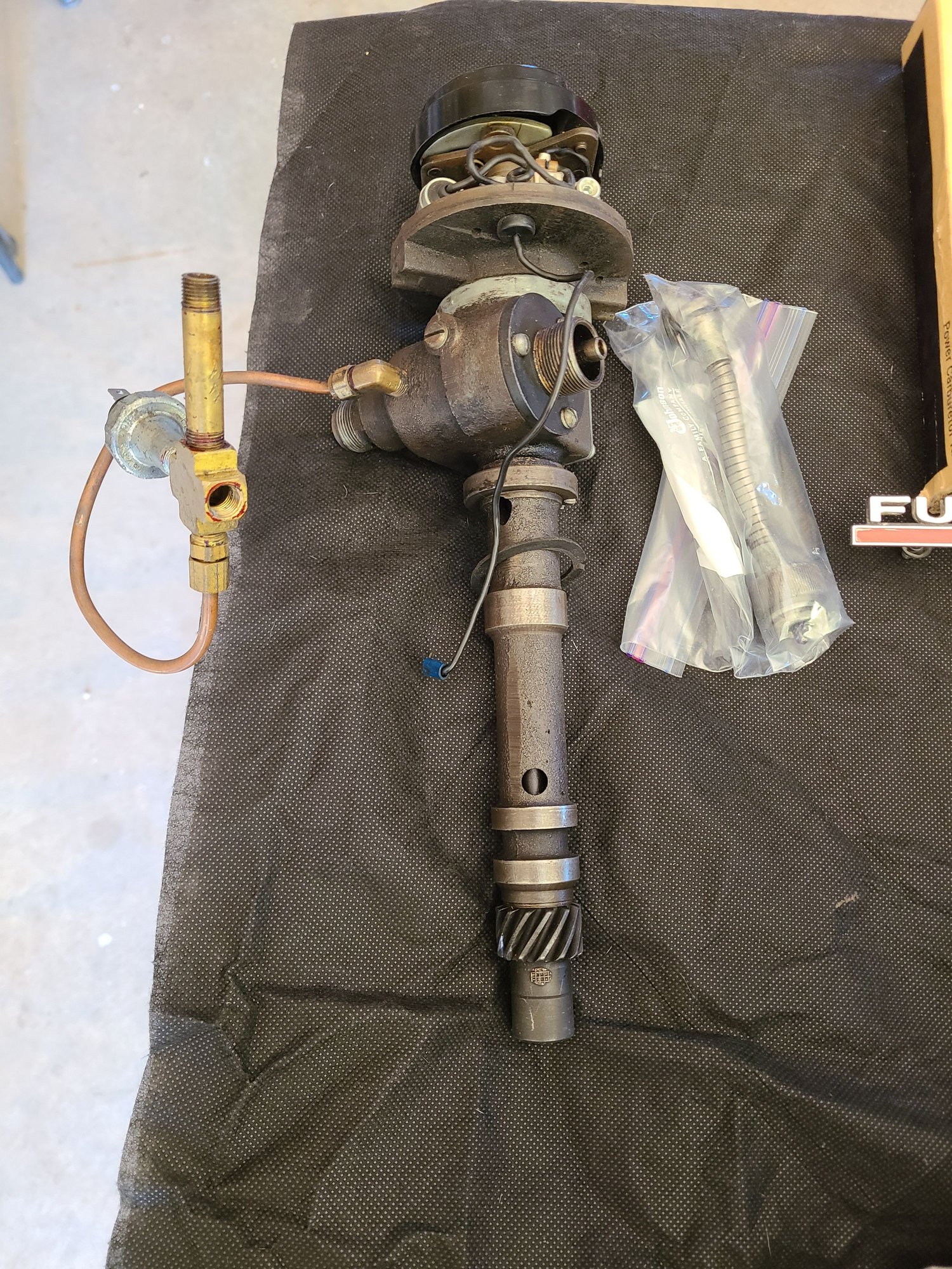 FS (For Sale) 1963-1965 Rochester fuel injection w/distributor/manifold ...