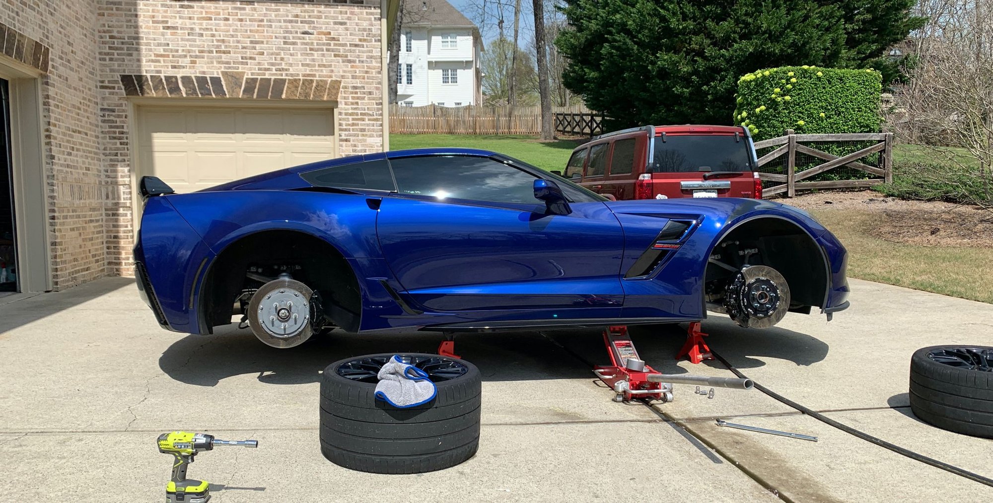 Jacking up C7 to clean the wheels - CorvetteForum - Chevrolet Corvette ...