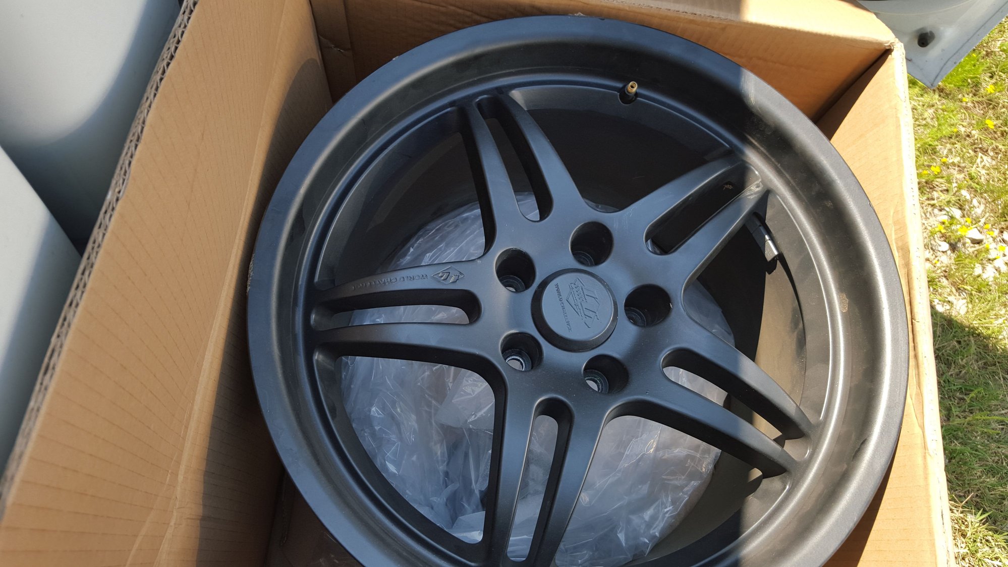 18/19 LG Wheels - CorvetteForum - Chevrolet Corvette Forum Discussion