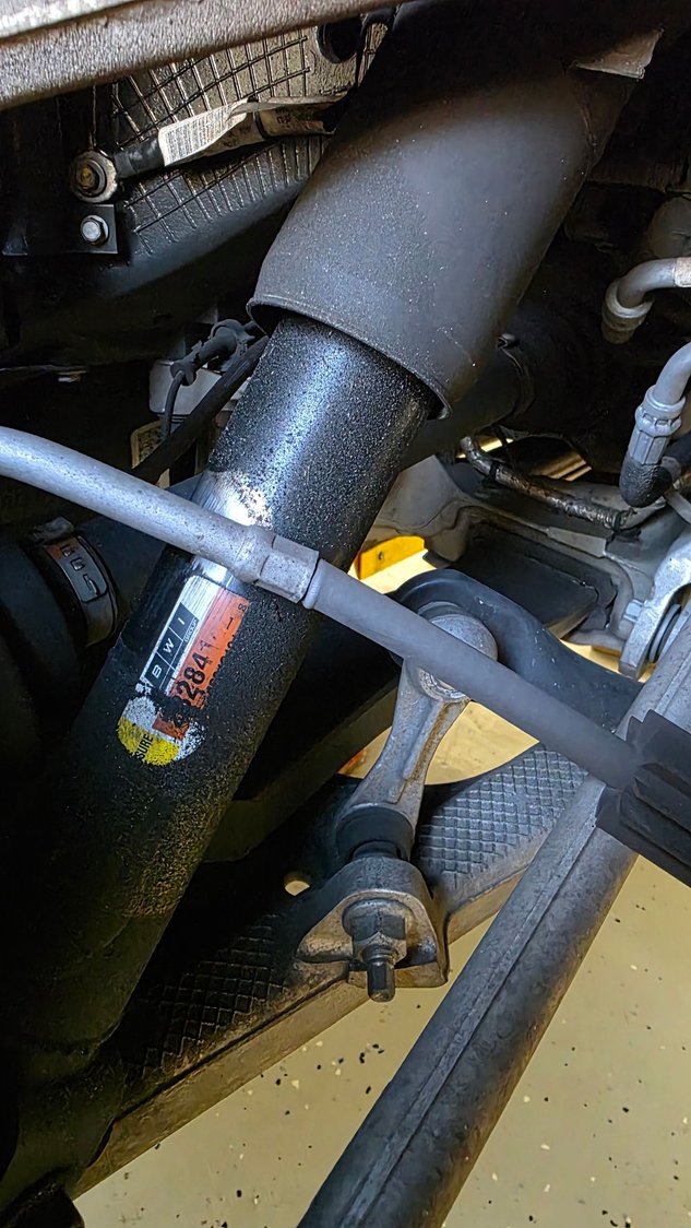 Is this leak bad? Magnaride Rear Shocks - CorvetteForum - Chevrolet ...