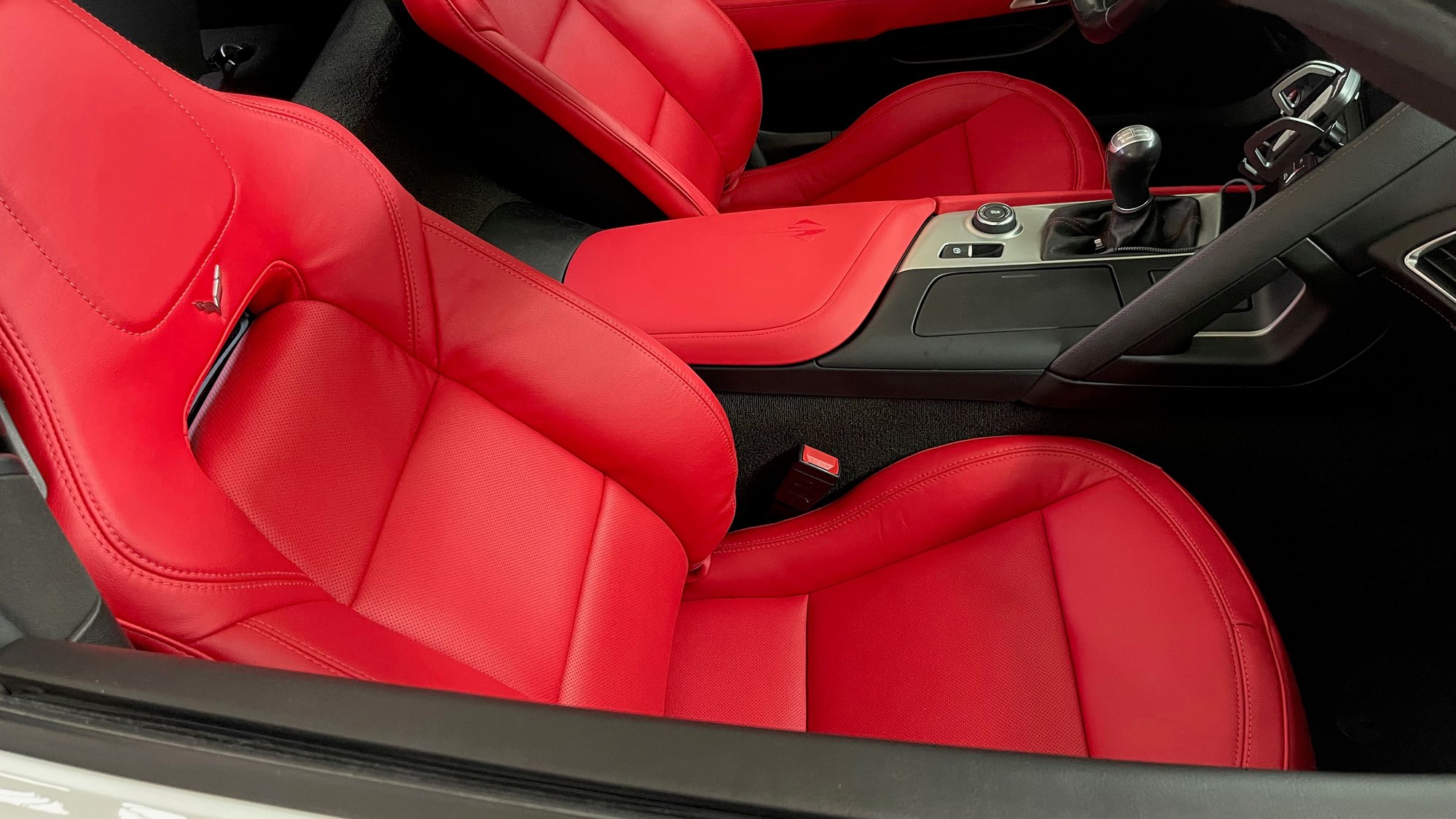Where to buy GT adrenaline red seat skins? - CorvetteForum - Chevrolet ...