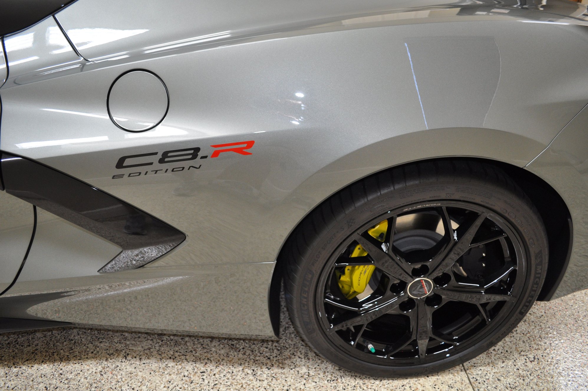 SOLD - 2022 C8.R 3LT Hypersonice Grey Metallic - CorvetteForum ...