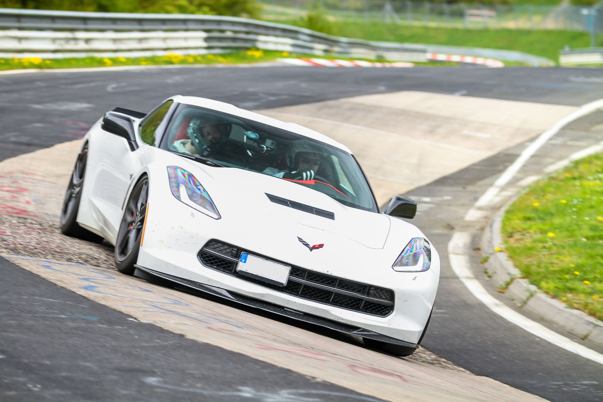 Beautiful scenery, beautiful C7s, doesn’t get much better ...