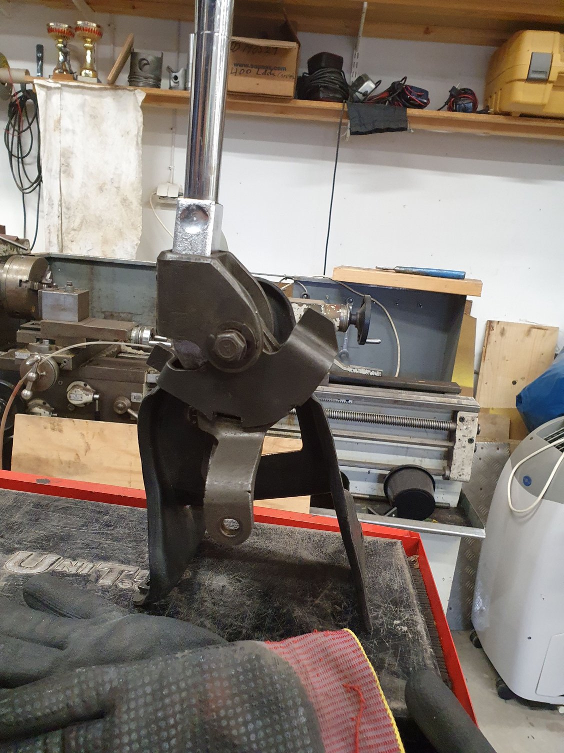 72 manual shifter bracket - CorvetteForum - Chevrolet Corvette Forum ...