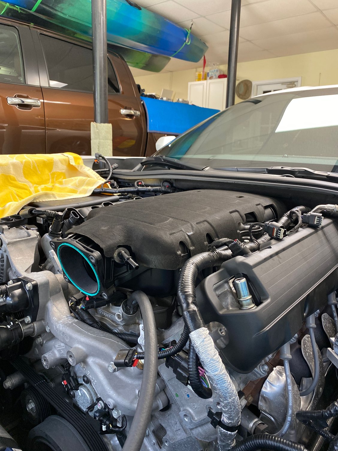 Intake manifold - CorvetteForum - Chevrolet Corvette Forum Discussion