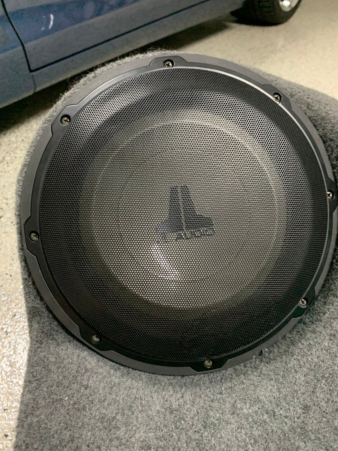 FS (For Sale) C6 Corvette JL Audio drivers side corner stealthbox for ...