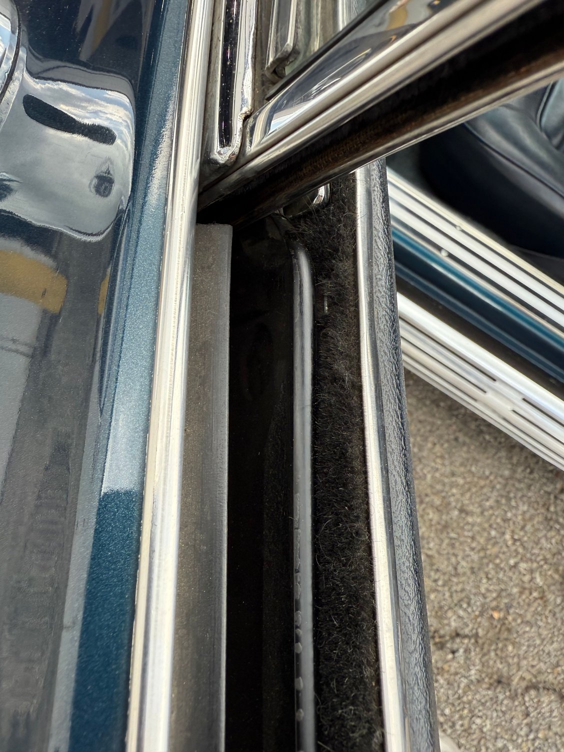 Window out of track - CorvetteForum - Chevrolet Corvette Forum Discussion