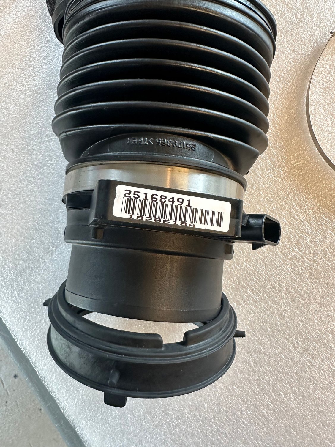 FS (For Sale) 2002 OEM Air Box Assembly W/MAF Sensor - CorvetteForum ...