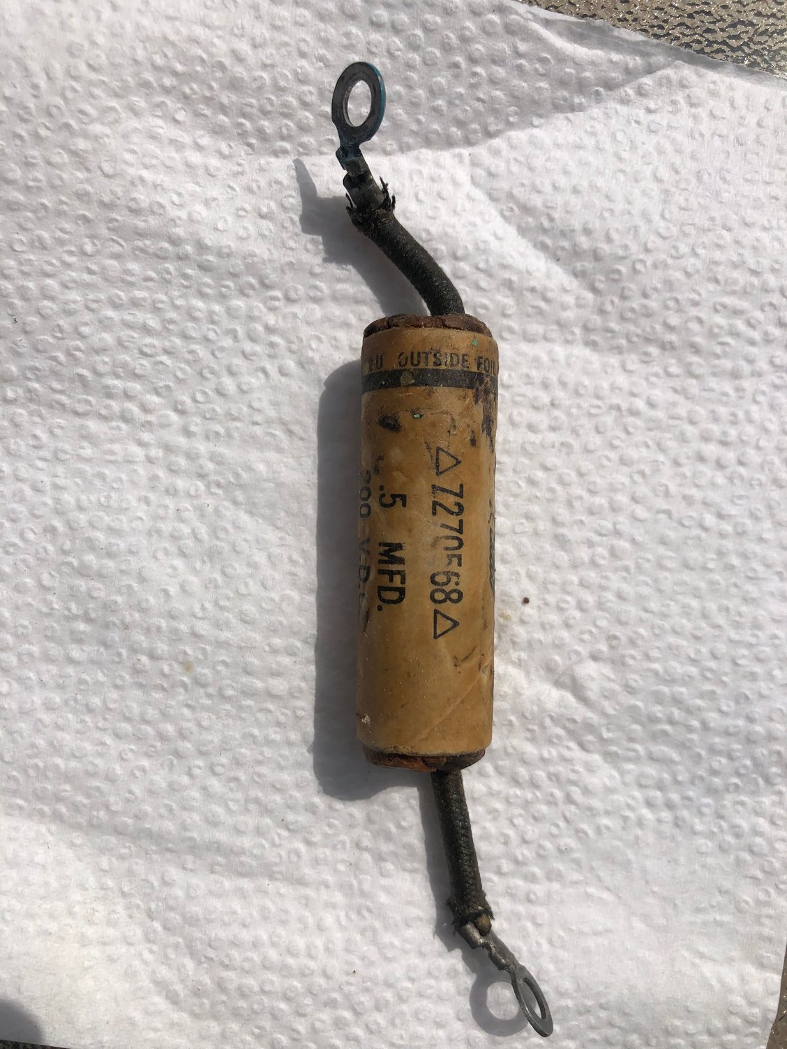 FS (For Sale) 58 to 62 Radio capacitor 7270568 - CorvetteForum ...
