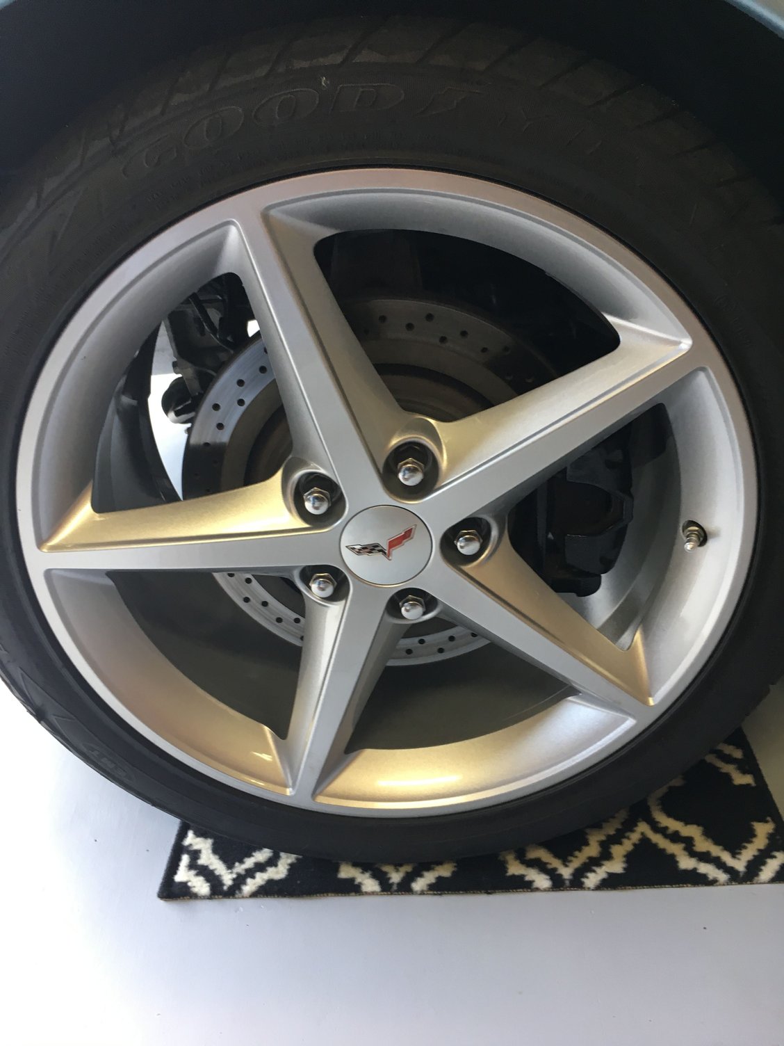 FS (For Sale) C6 base wheels - CorvetteForum - Chevrolet Corvette Forum ...