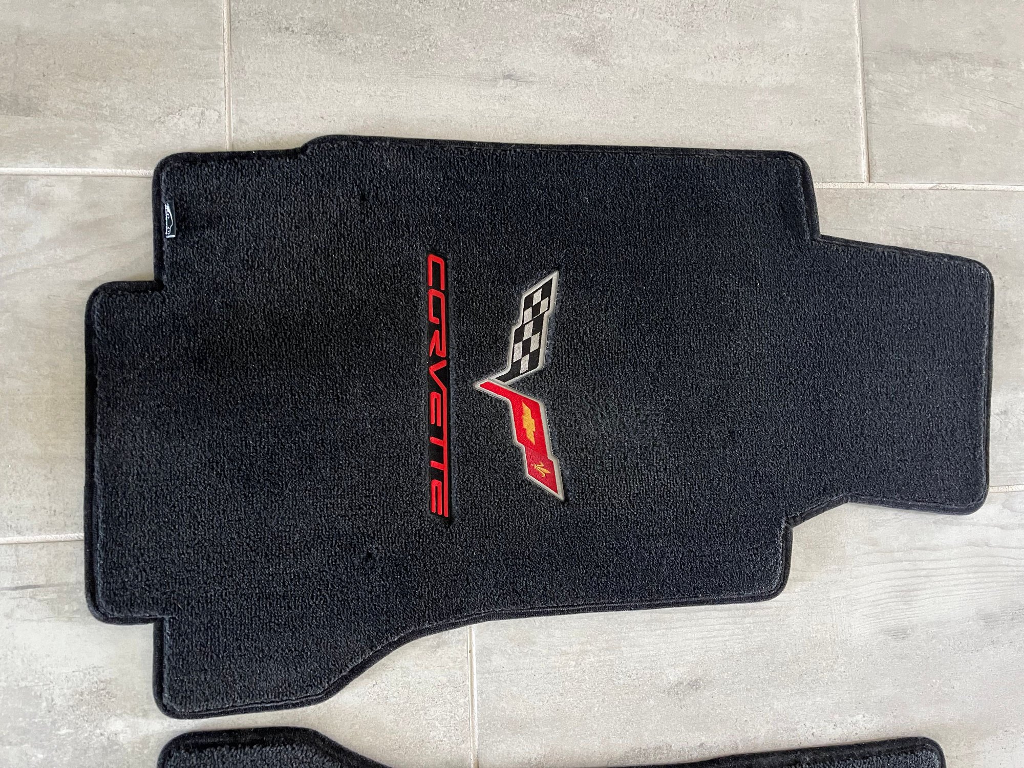 FS (For Sale) Lloyd Ultimate Carpet Front Mats with Double C6 Logo in ...