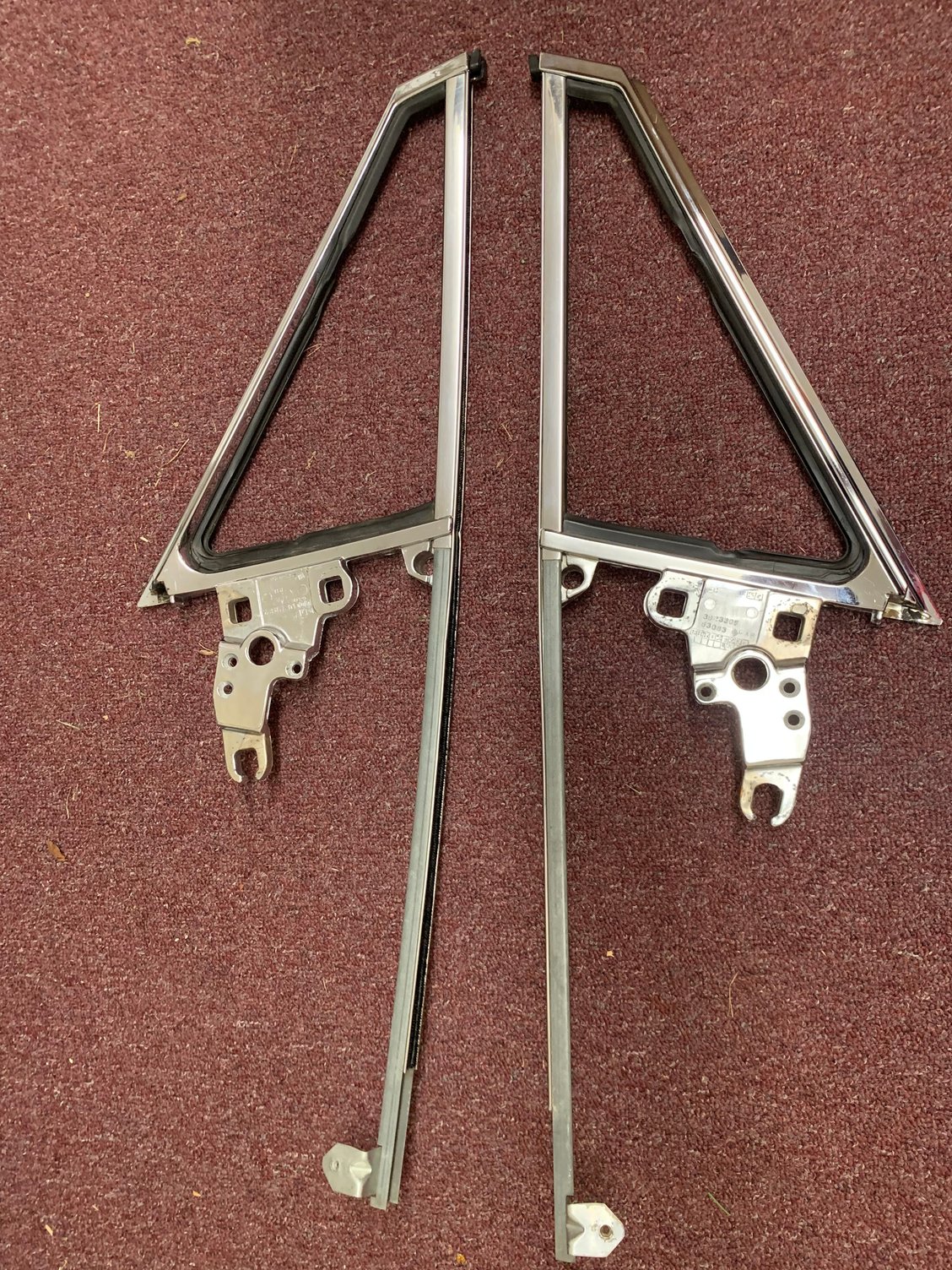 FS (For Sale) 63-67 Convertible Vent Window Frames - CorvetteForum ...