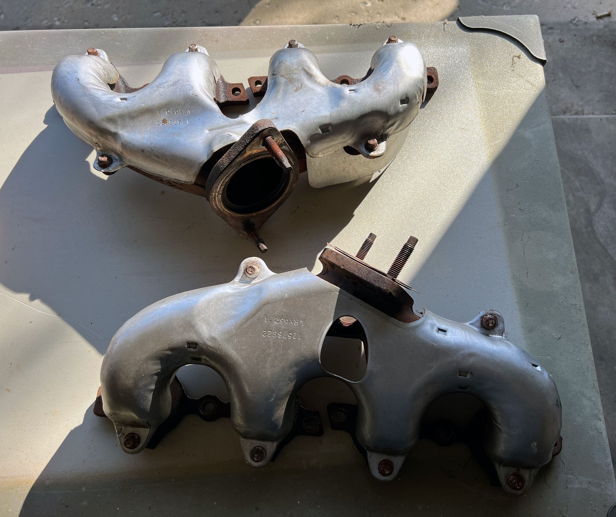 FS (For Sale) 2005 OEM LS2 Exhaust Manifolds & Catalytic Converters ...