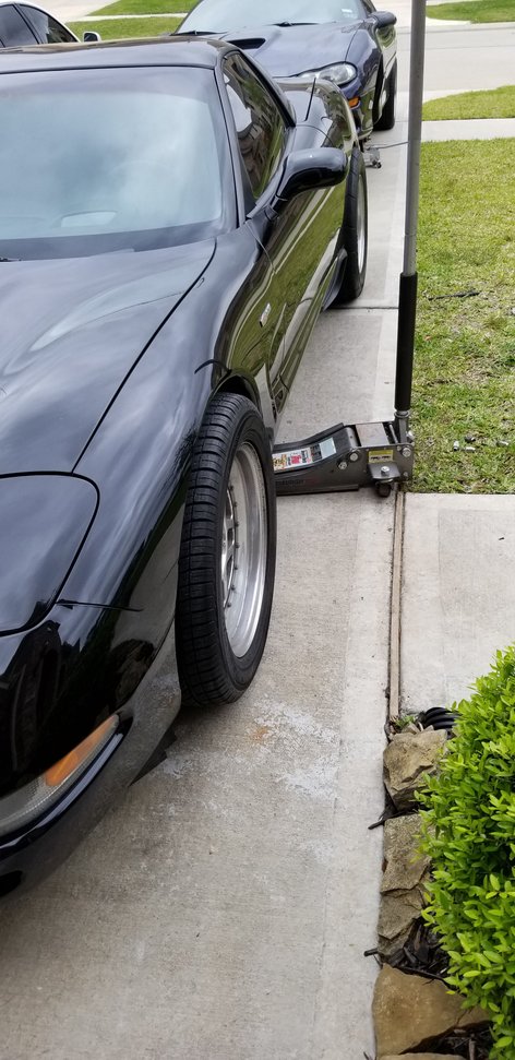 Help!! Trying to fit Bogart 16x10 RR10's on the rear of my C5 and I'm ...