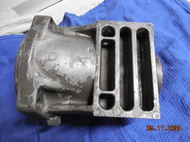 FS (For Sale) C4 Tail Housing for 700R4/4L60/4L60E - CorvetteForum ...