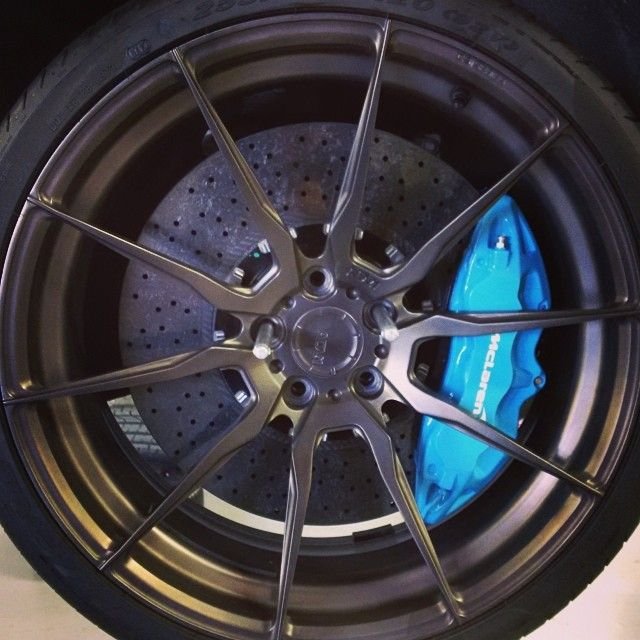 Rapid blue - red or yellow calipers - CorvetteForum - Chevrolet ...