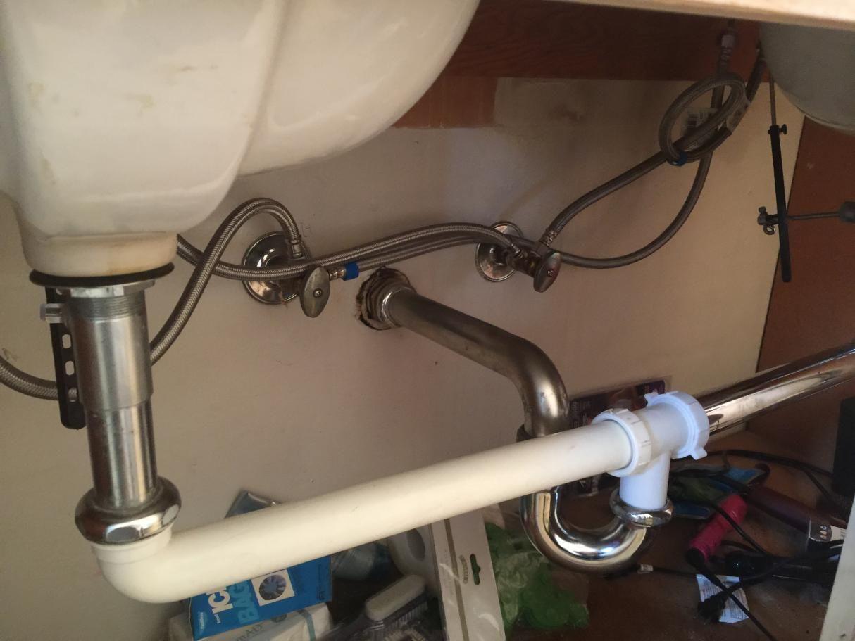 How to connect drain pipes for a dual sink bathroom vanity ...