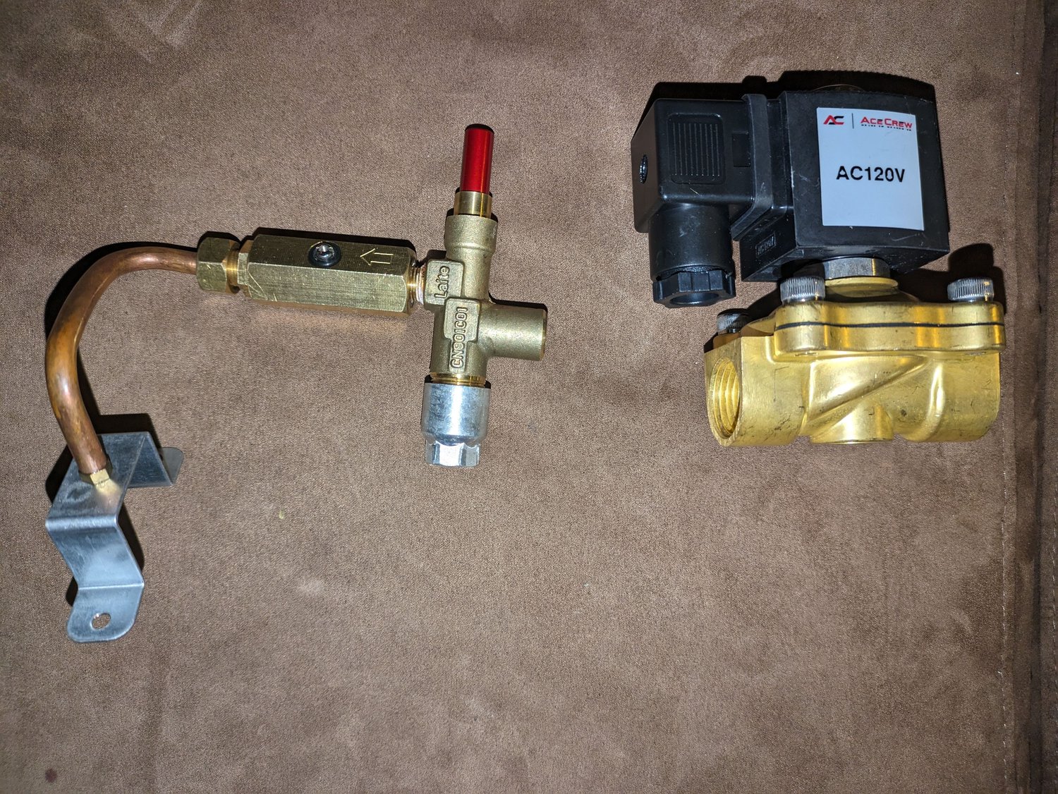 Weird! Odd size fitting. Anyone recognize it? - DoItYourself.com ...