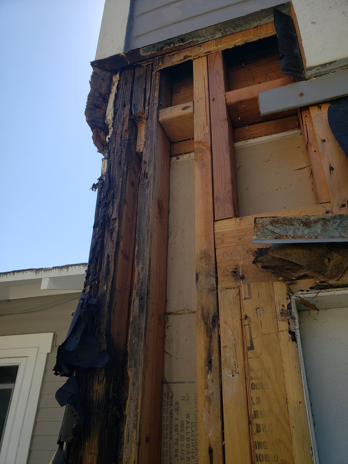 Rotten Corner Stud - small spaces - DoItYourself.com Community Forums