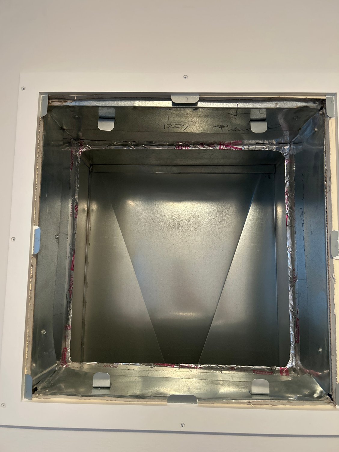 Gap in HVAC return vent housing near filter - DoItYourself.com ...