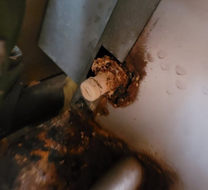 Plugs on boiler - DoItYourself.com Community Forums