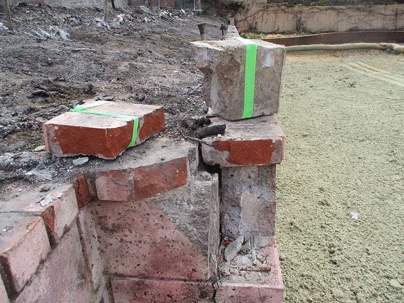 Need to re-cement a large brick - DoItYourself.com Community Forums