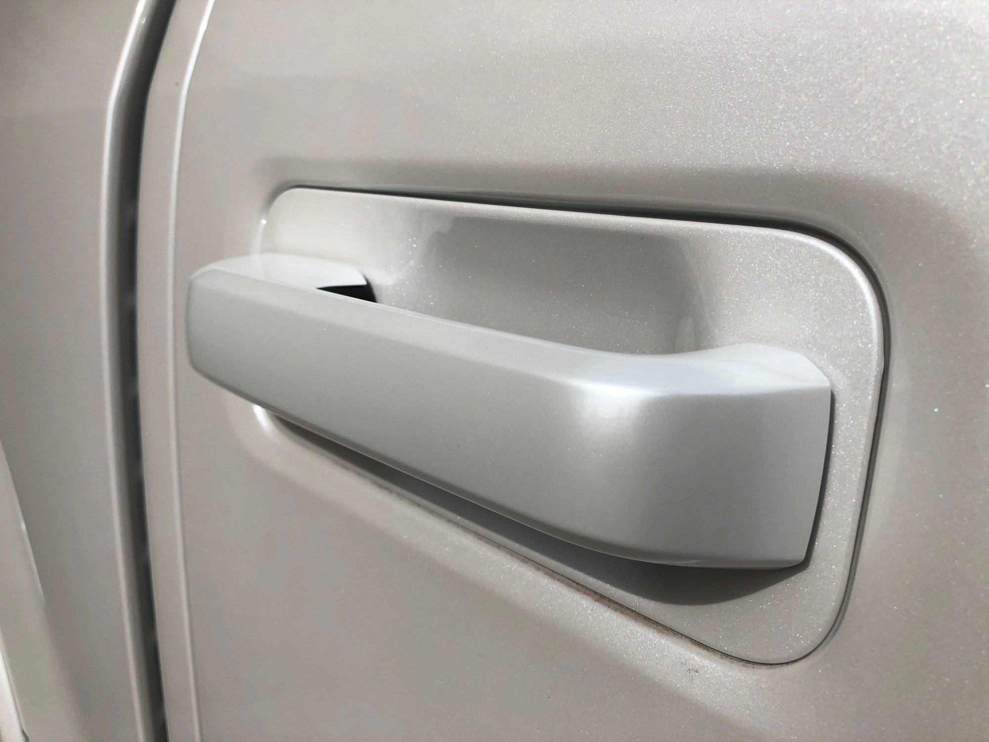 White Platinum Vinyl Wrapped Door Handles - Page 2 - Ford F150 Forum ...