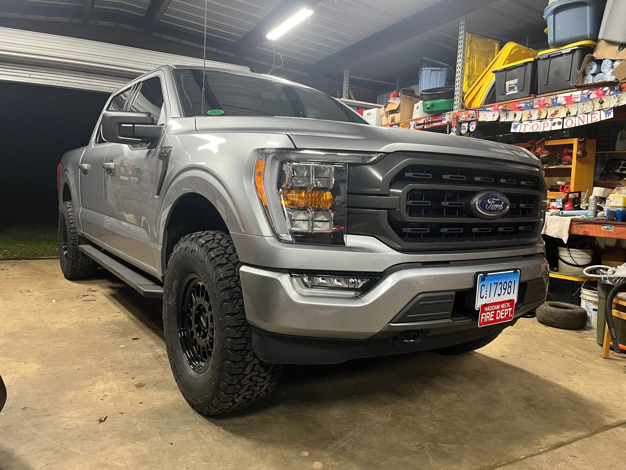 23 Raptor Wheels & Tires on 21 Leveled XLT - Ford F150 Forum ...
