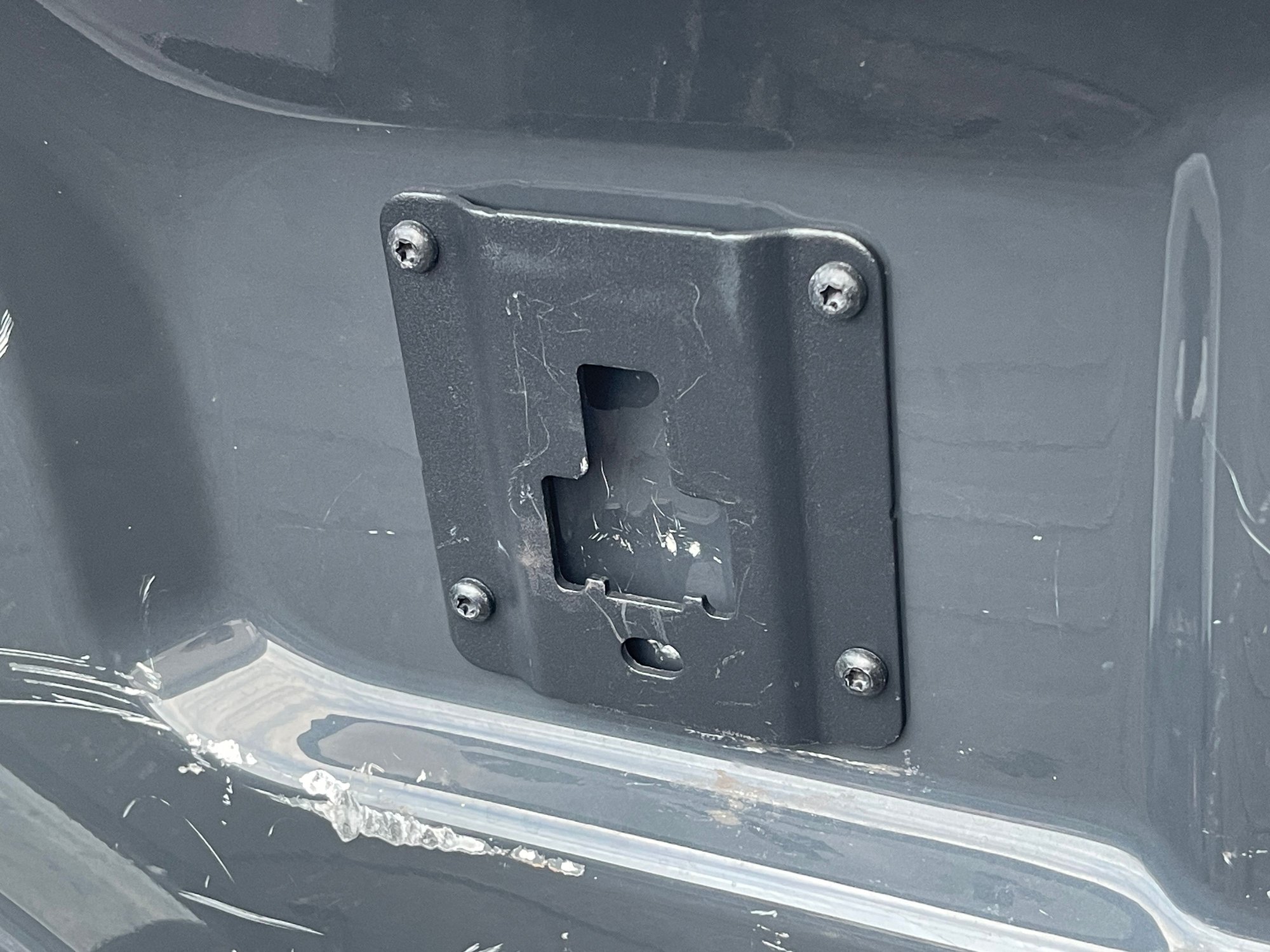Help identifying bed bracket and cable - Ford F150 Forum - Community of ...