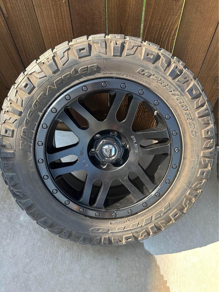 Texas Fuel Vector 20x9 0mm w/ 33" Nitto Trail Grapps - Ford F150 Forum ...
