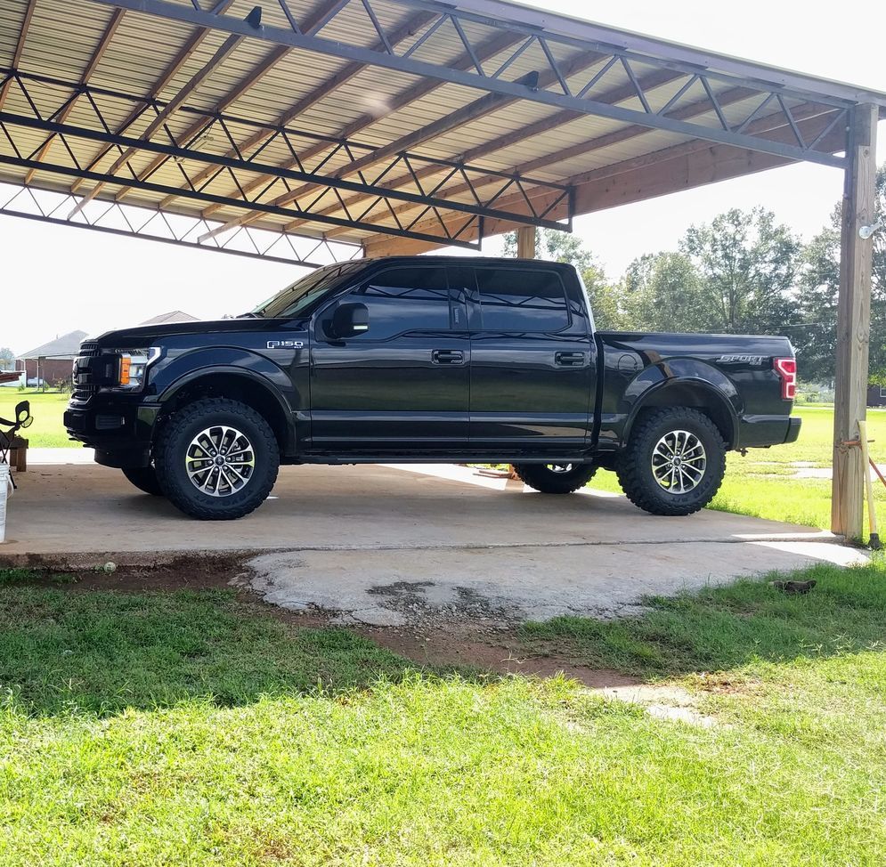 Pic Request: Leveled 2018 with 18" Stock Sport Wheels - Ford F150 Forum ...