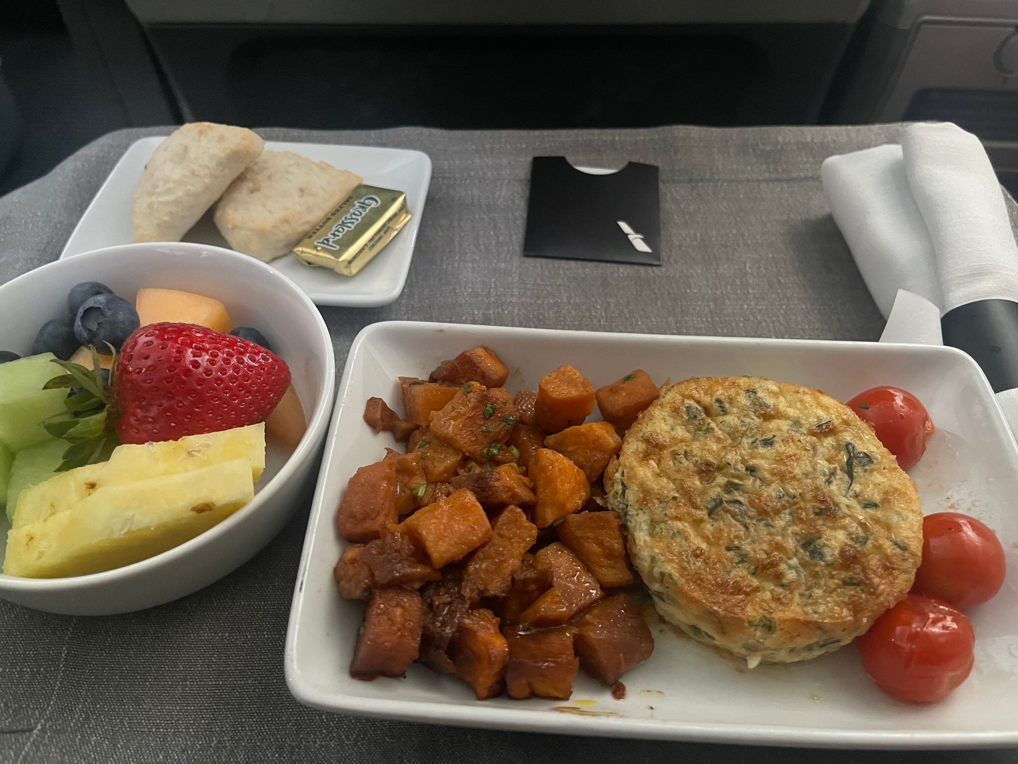 2024 AA Domestic Meal / Meals - menu / photos / etc. (master thread ...